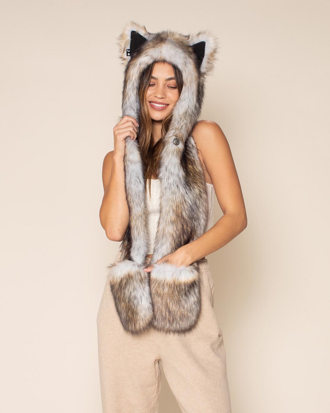 Discover Wilderness: Women's Wild Husky Collector Edition Faux Fur Hood ...