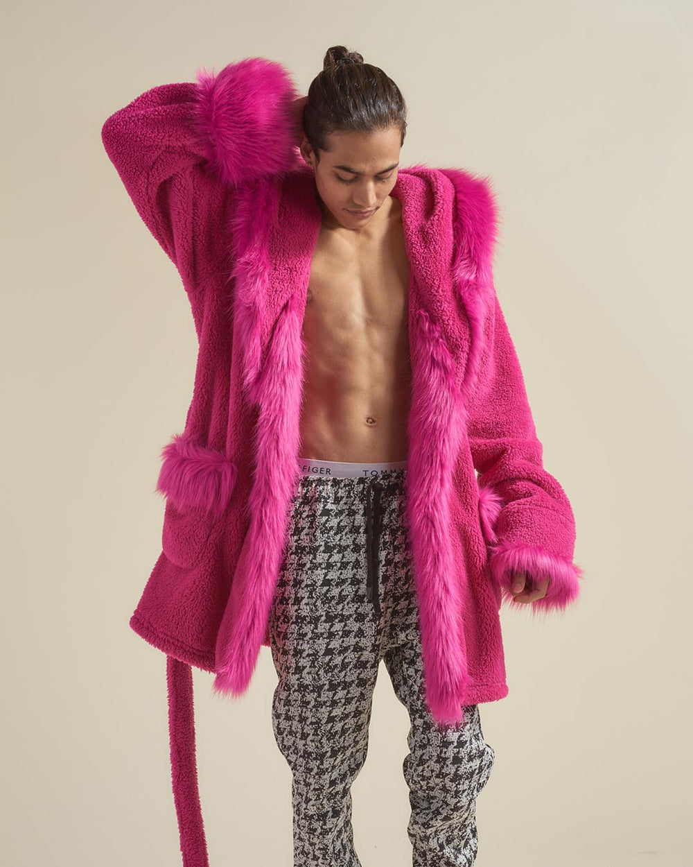Lipstick Wolf Men's Faux Fur Short Robe | SpiritHoods