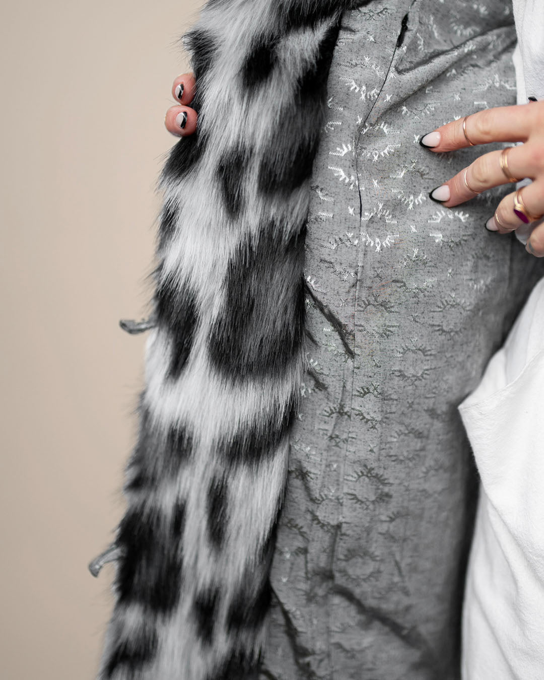 Himalayan Snow Leopard Collared Faux Fur Women's Coat | SpiritHoods