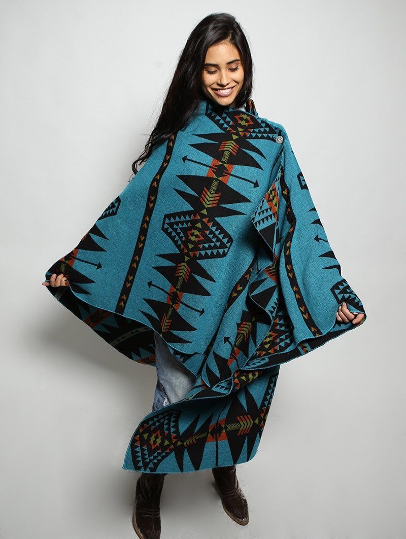 Italy Cape – Wrap Yourself in Italian Elegance and Charm - SpiritHoods